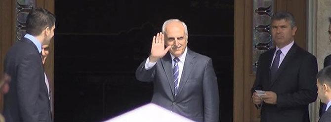 Vali Mutlu: Giderken de 2 rekat şükür namazı kıldık