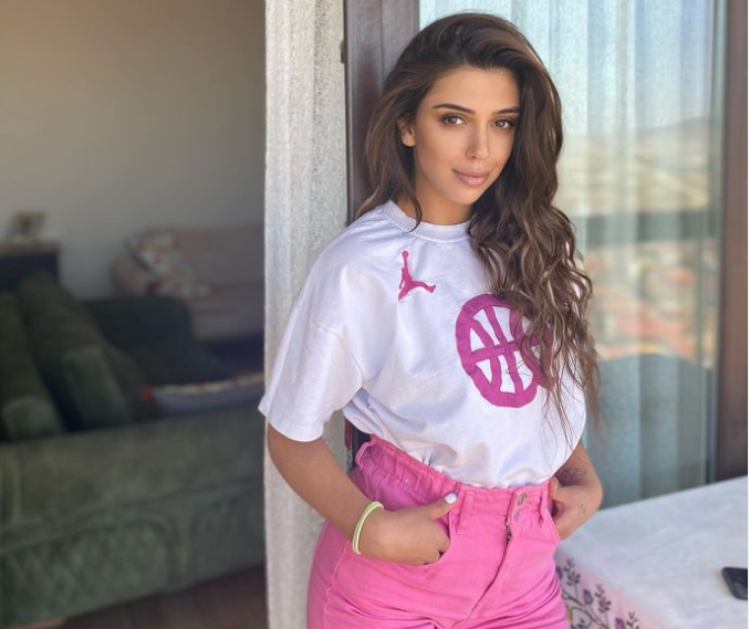 Kısmetse Olur Simge Nur kimdir, kaç yaşında ve nereli? Simge Nur Erkoç ...