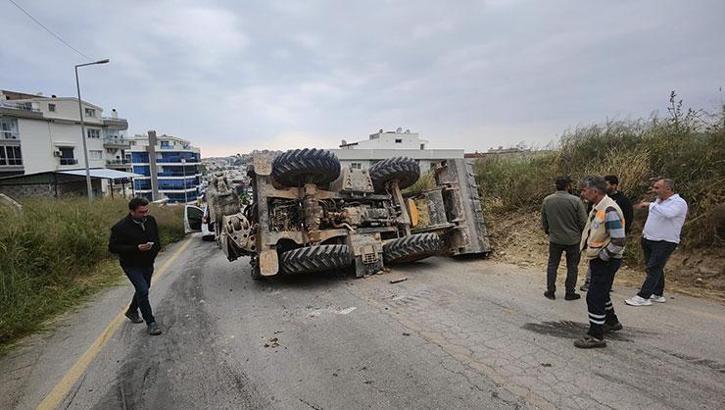 Freni boşalan iş makinesi faciaya yol açıyordu - Gündem Haberleri