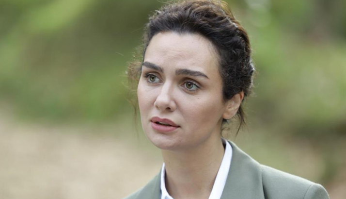 Birce Akalay'dan Darth Vader kostümü - Son Dakika Magazin Haberleri