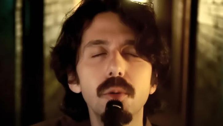 Gökçe Akçelik kimdir? Replikas'ın solisti Gökçe Akçelik öldü mü? Gökçe ...