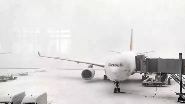 İstanbul’da 38 uçak seferi kar nedeniyle iptal edildi - Gündem Haberleri