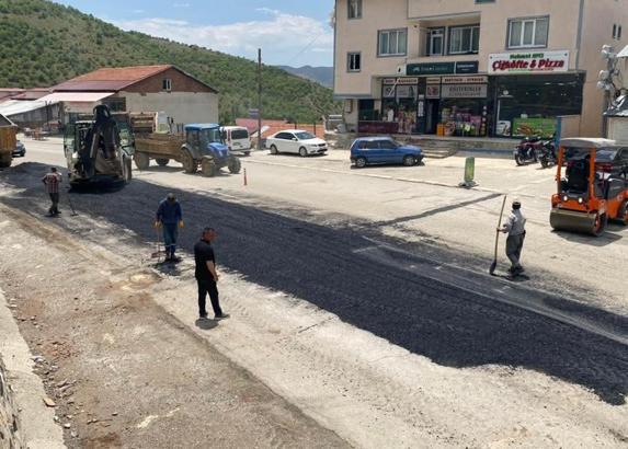 Çelikhan'da yollarda asfalt çalışması - Adıyaman Haberleri