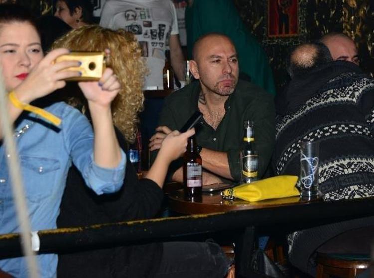 Gözünü Sertab'dan alamadı - Magazin Haberleri - Sayfa 4