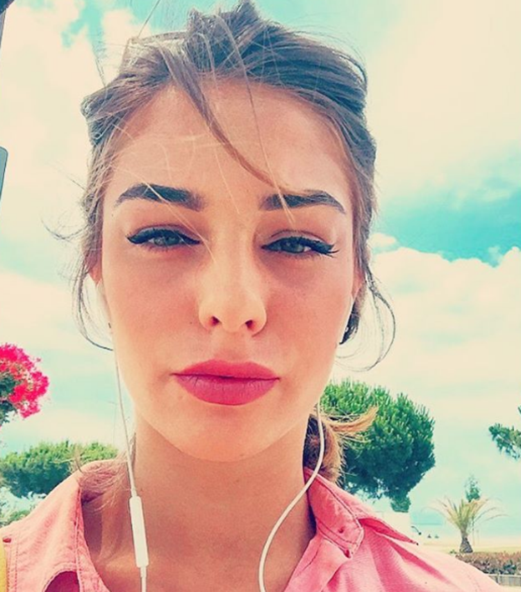 Eva Dedova kimdir? - Son Dakika Magazin Haberleri