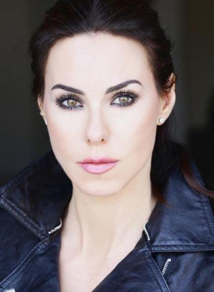 Defne Samyeli'den cesur paylaşım - Magazin Haberleri