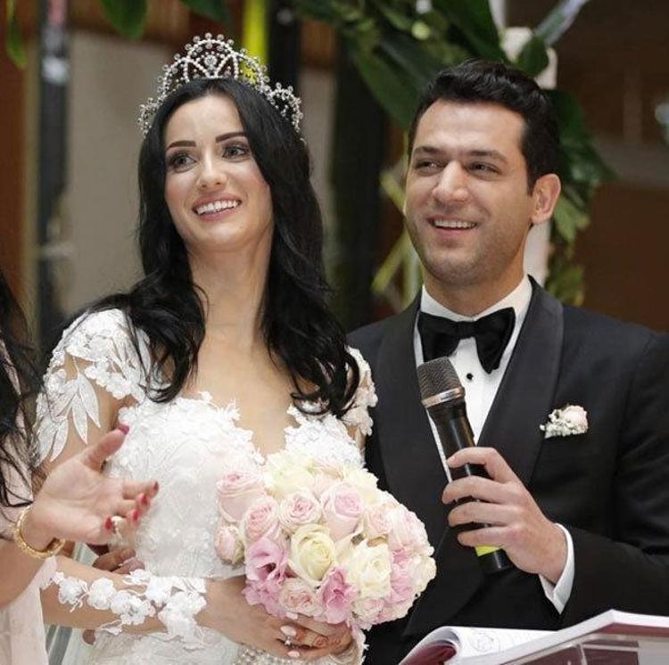 İmane Elbani'nin takma tırnakları dikkat çekti - Son Dakika Magazin ...