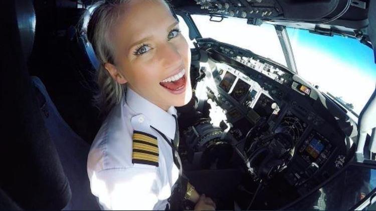 Dünyanın en seksi pilotları birbirinden kopmayan 3 yakın arkadaş - Son ...