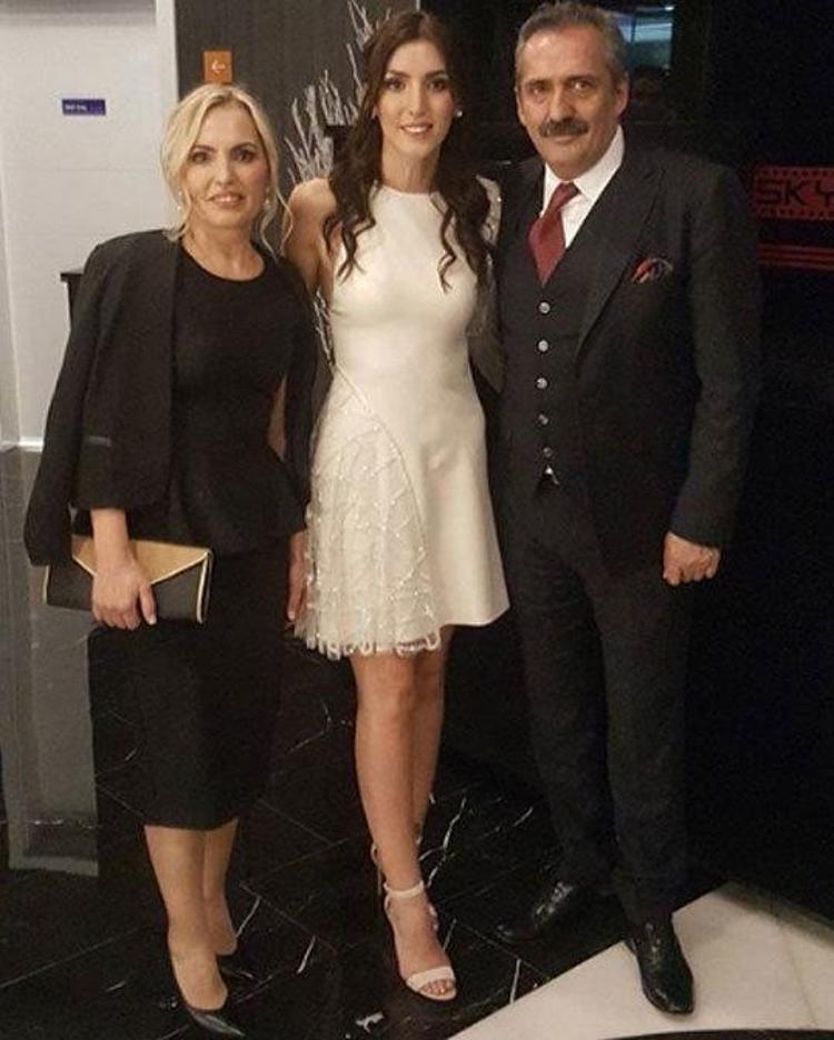 Yavuz Bingöl'ün kızı Türkü nişanlandı (Yavuz Bingöl'ün ilk eşi kim ...