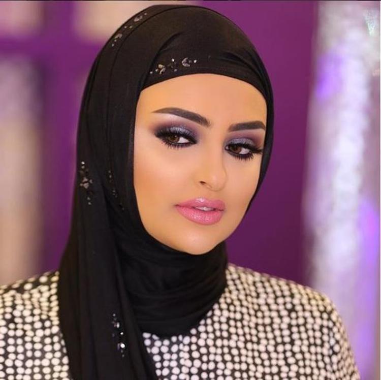 Kuveytli Instagram fenomeni Sondos Al Kattan'ın hizmetçi öfkesi - Dünya ...