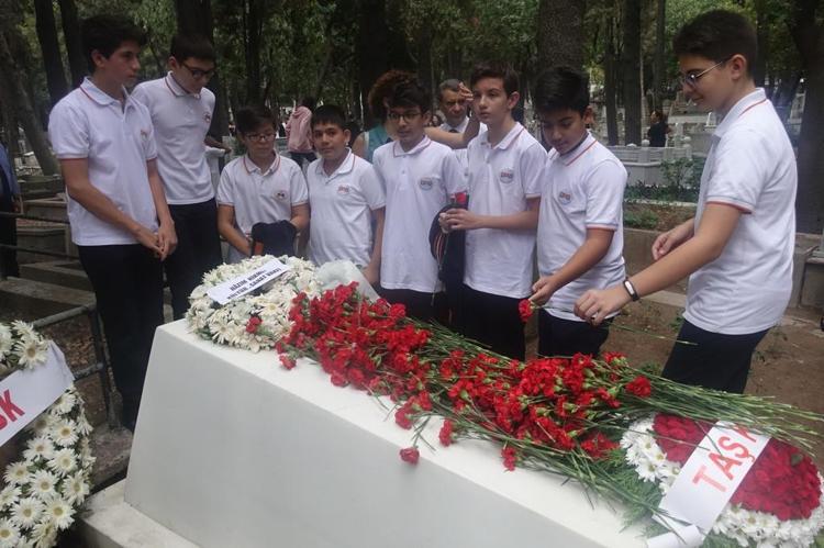 Tarık Akan'ın hayat arkadaşı Acun Günay: Hayat devam etmiyor sadece ...