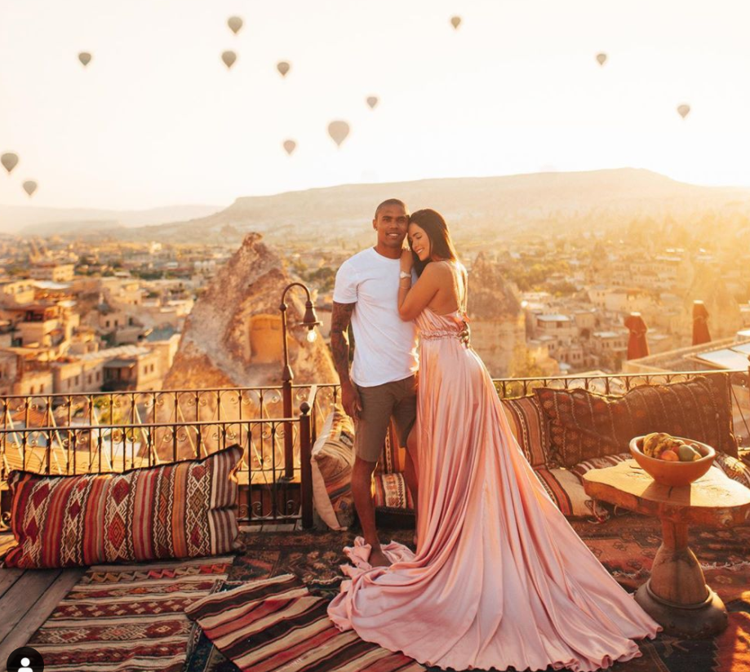 Douglas Costa ile sevgilisi Nathalia Felix Bodrum'da - Son Dakika ...