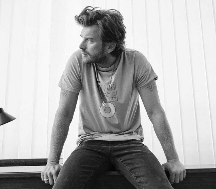 Dünyaca ünlü dizide Kıvanç Tatlıtuğ bombası - Magazin Haberleri