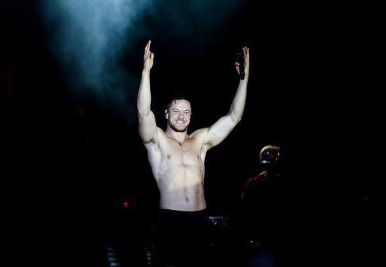 Imagine Dragons, İstanbul'da kalpleri fethetti - Son Dakika Magazin ...