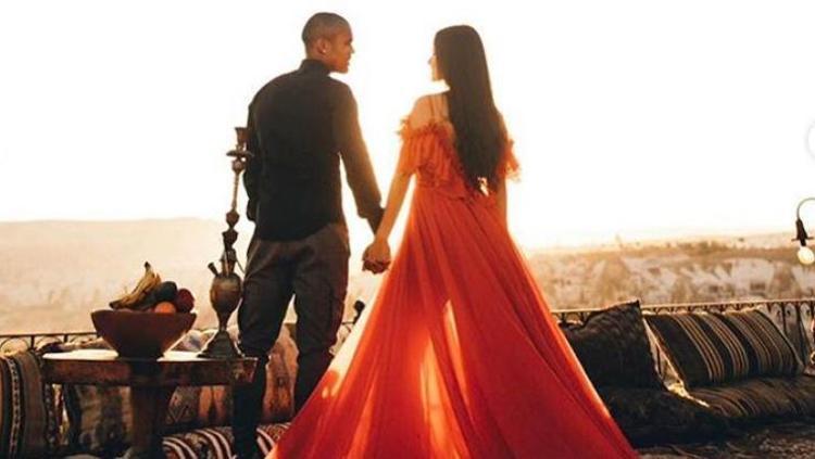 Douglas Costa ile sevgilisi Nathalia Felix Bodrum'da - Son Dakika ...