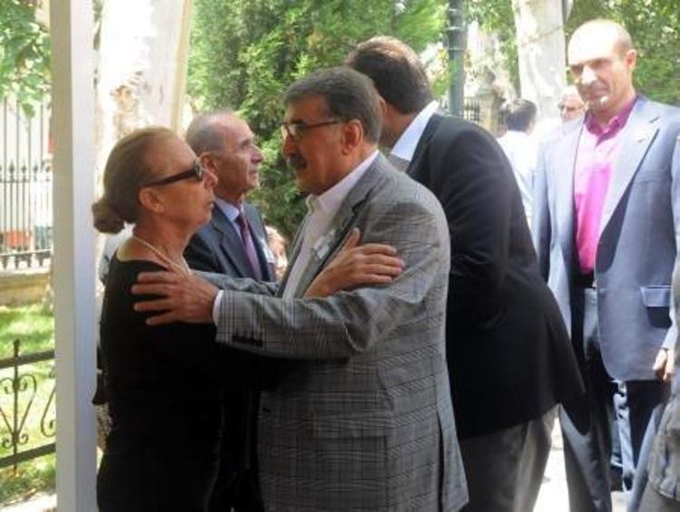 İnal Batu son yolculuğuna uğurlandı - Gündem Haberleri