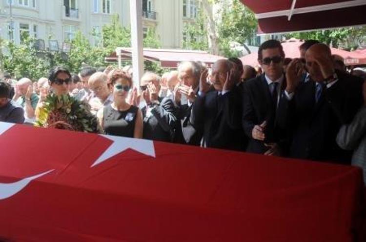 İnal Batu son yolculuğuna uğurlandı - Gündem Haberleri