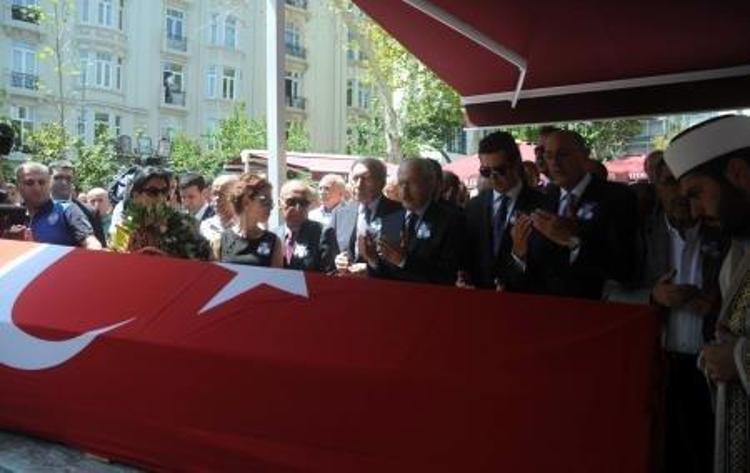 İnal Batu son yolculuğuna uğurlandı - Gündem Haberleri