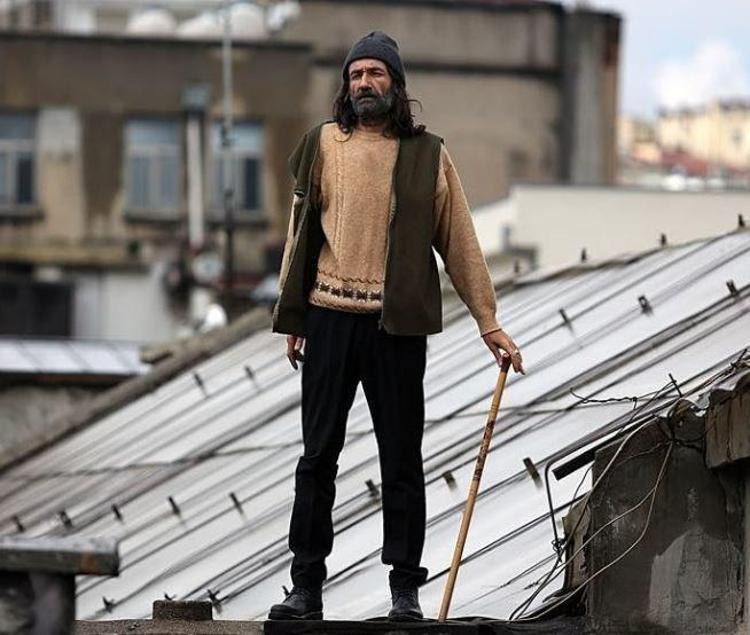 İçerde Coşkun, dışarda zanaatkar! - Magazin Haberleri