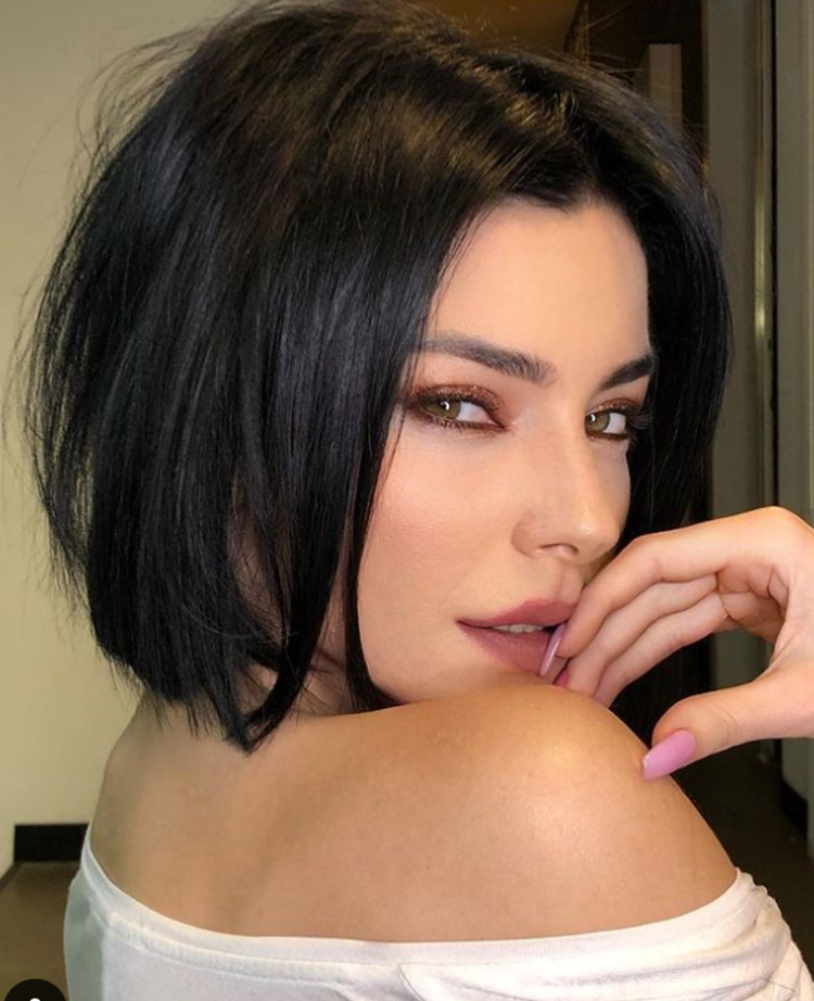 Merve Boluğur ve Erkan Şen ayrıldı! - Son Dakika Magazin Haberleri