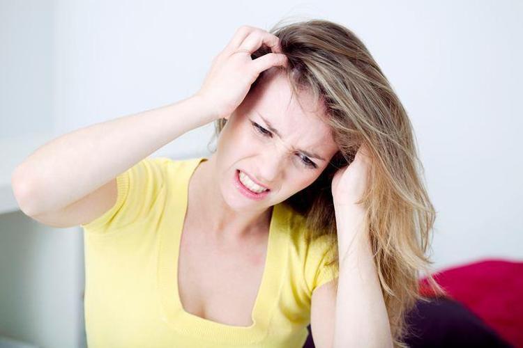 Saç mantarına ne iyi gelir, neden olur? Saç mantarı nasıl düzelir ...