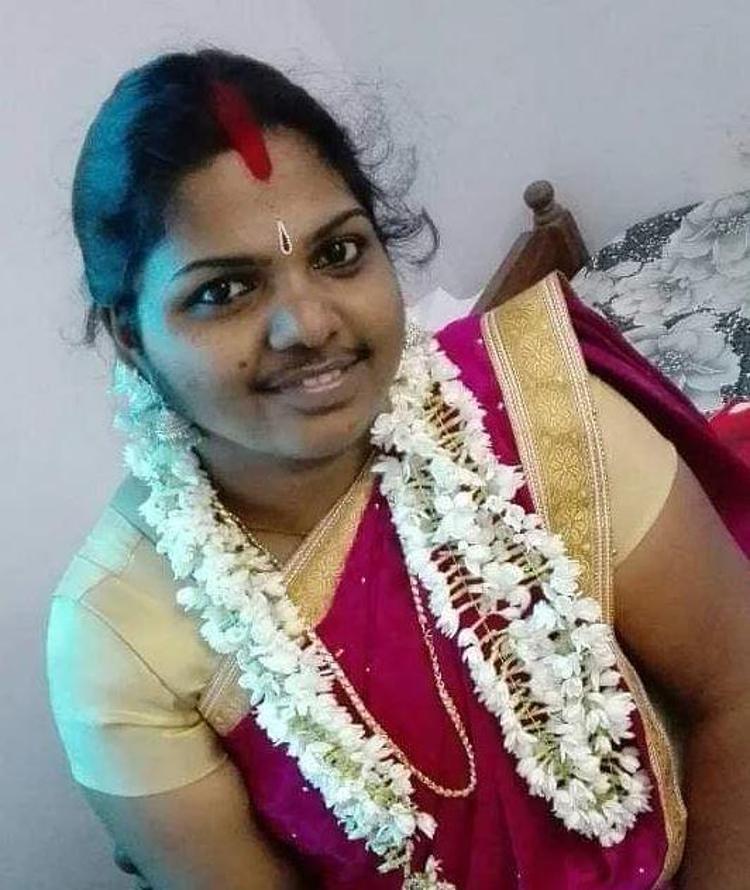 Hindistan'ın konuştuğu bıyık bırakan kadın Shyja - Dünya'dan Gelişmeler