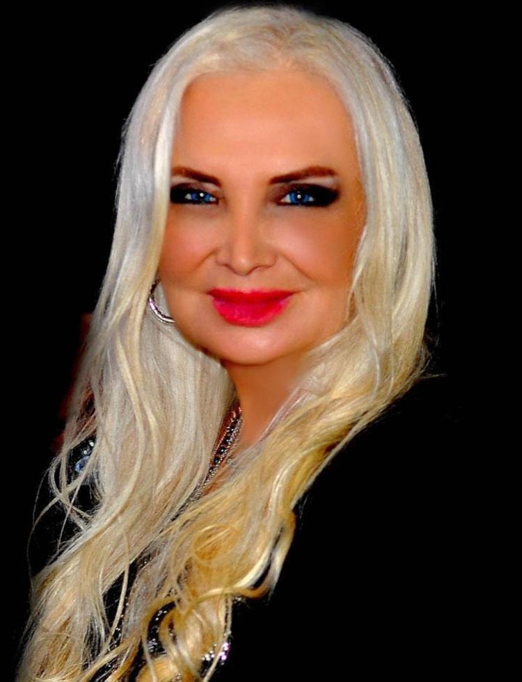 Sevim Emre mayolu gençlik fotoğrafını paylaştı - Magazin Haberleri