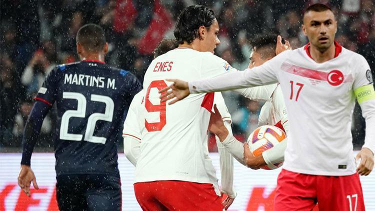 Burak Yılmaz-Enes Ünal tartışması: Üretiyoruz ama atacak adam yok!