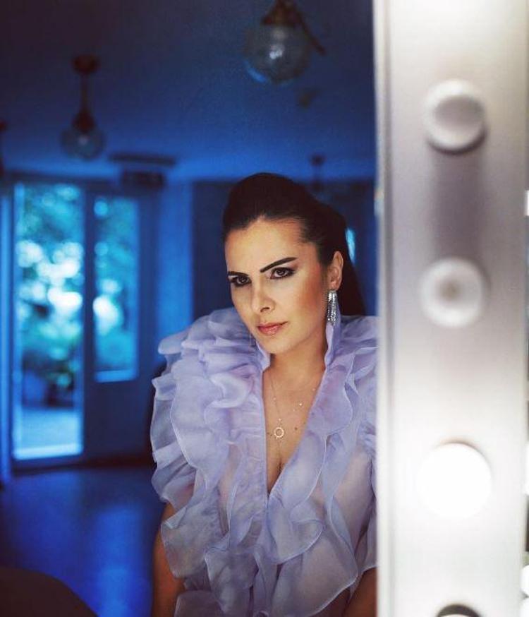 Hanımın Çiftliği’nin Gülizar’ı Evrim Solmaz son haliyle gündem oldu ...