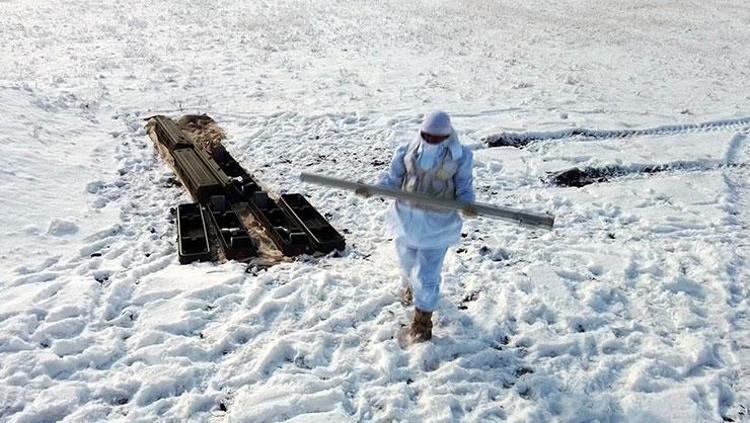 Eksi 17 derecede nefes kesen anlar! Mehmetçik CİRİT ile 12'den vurdu ...