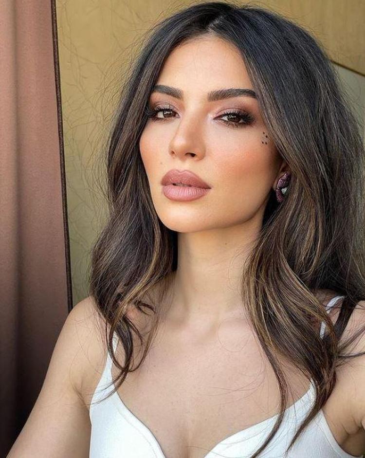 Melisa Aslı Pamuk'tan aşk bombası! Gönlünü Galatasaray'ın yıldızına ...