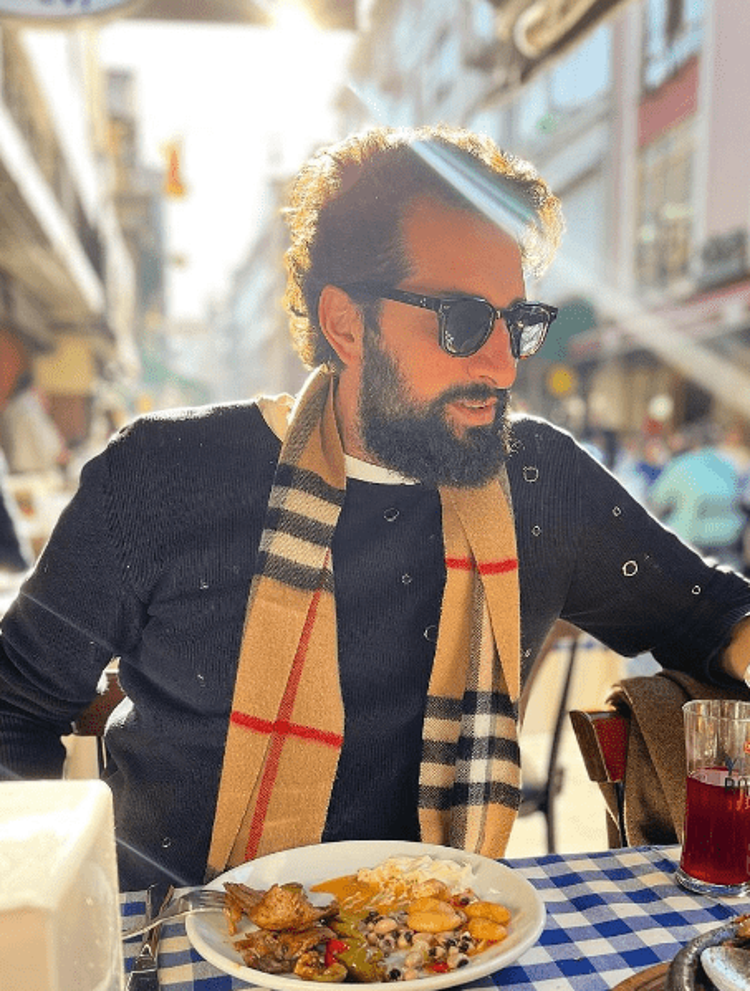 Depremde annesini kaybeden Mustafa Rahman Tohma: Tam 1 ay, çok özledim ...