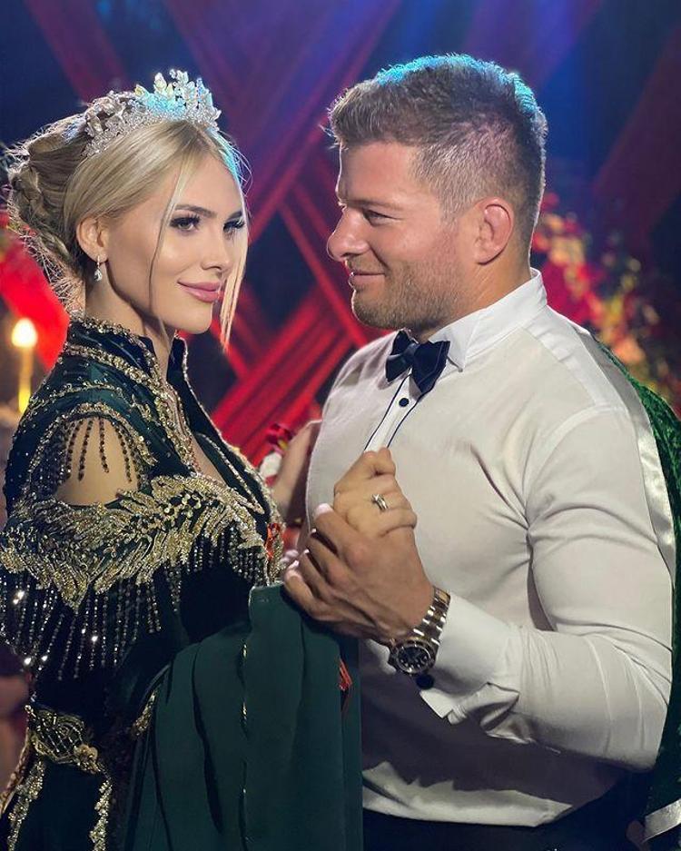 İsmail Balaban'ın eşi İlayda Şeker'den başörtülü paylaşım - Magazin ...