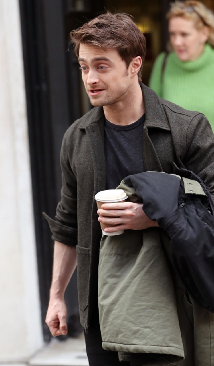 Harry Potter'ı canlandıran Daniel Radcliffe baba olmaya hazırlanıyor ...