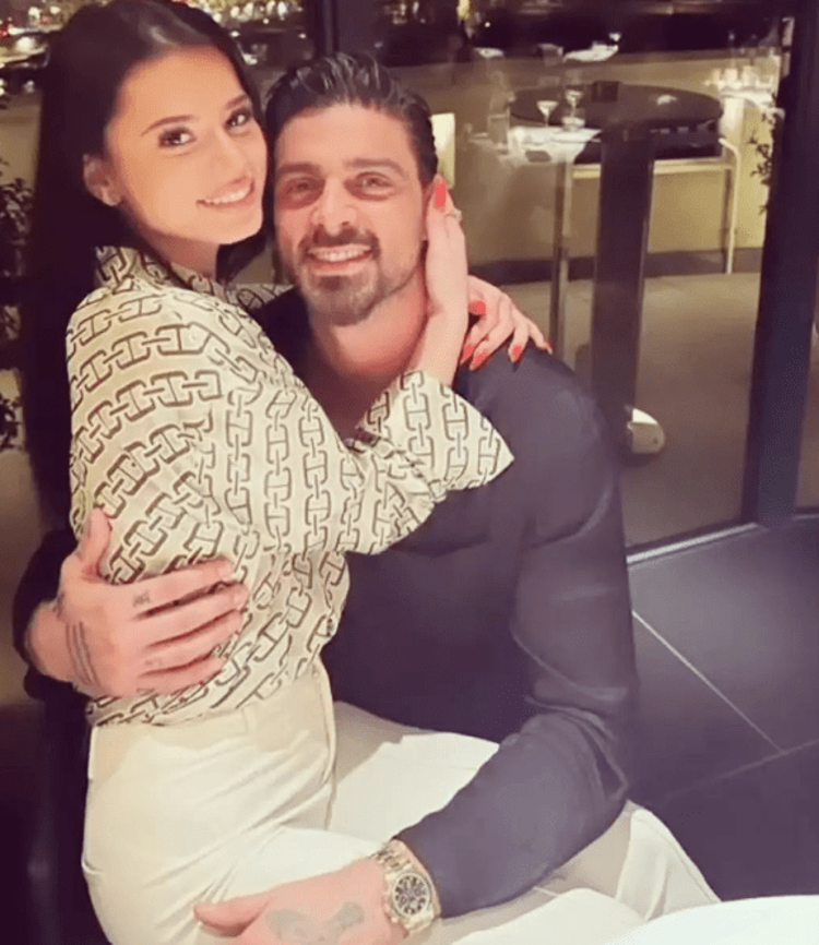 Michele Morrone nişanlandı! - Magazin Haberleri