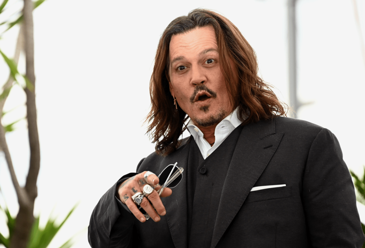 Cannes Film Festivali'nde Johnny Depp'in dişleri olay oldu! - Son ...
