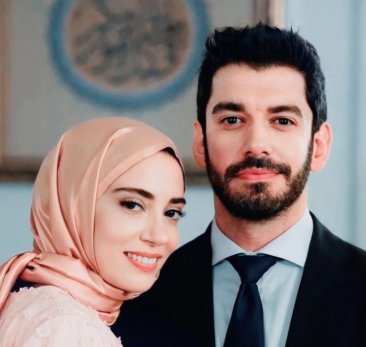 Kızılcık Şerbeti'nin Nursema'sı Ceren Yalazoğlu'nun aşk pozuna beğeni ...