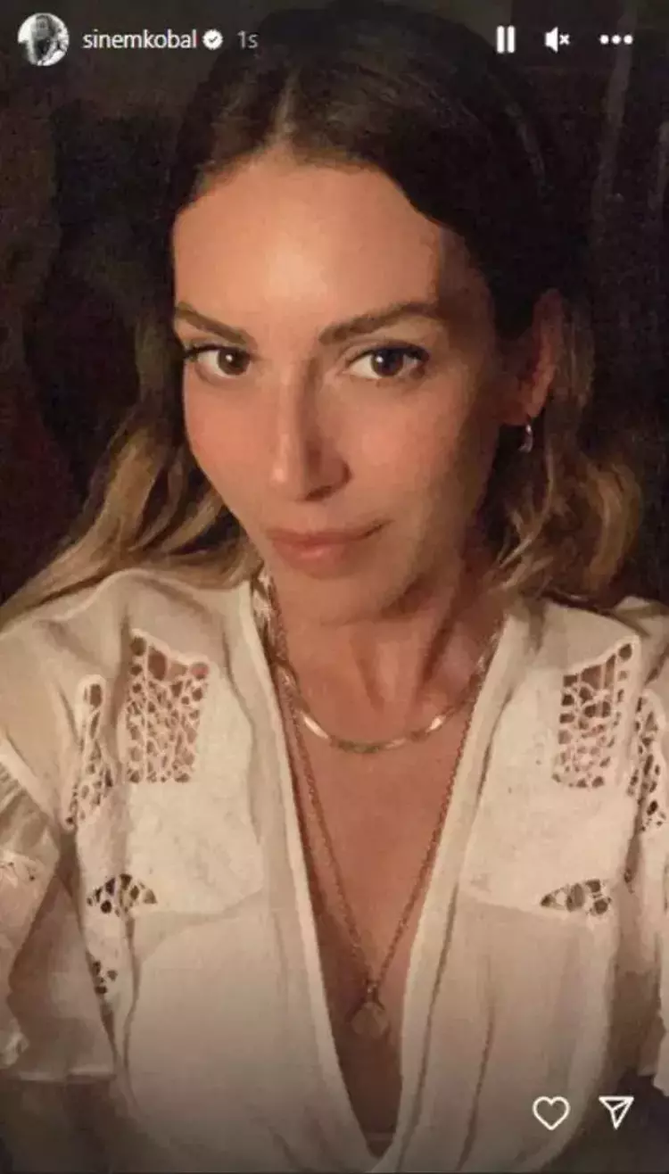 Sinem Kobal'ın makyajsız halini gördünüz mü? - Magazin Haberleri