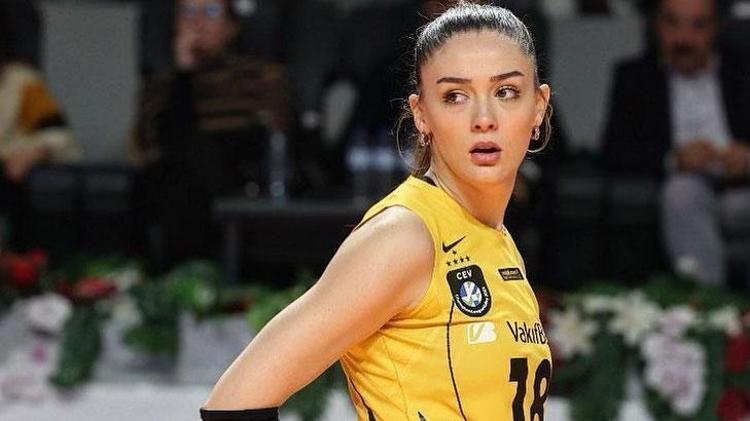 Voleybolcu Zehra Güneş, son pozlarıyla ortalığı yıktı! - Son Dakika ...