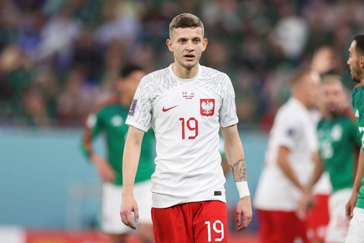 Fenerbahçe Sebastian Szymanski ile ilgileniyor