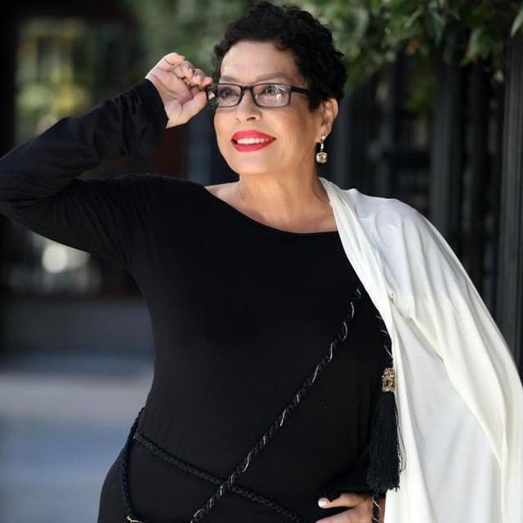 Selma Güneri gençlik fotoğraflarıyla hayran bıraktı! - Magazin Haberleri