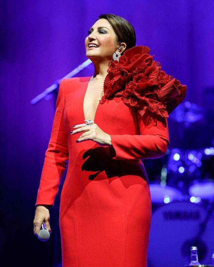 Sibel Can'a kızı Melisa Ural'dan duygusal doğum günü kutlaması! - Son ...