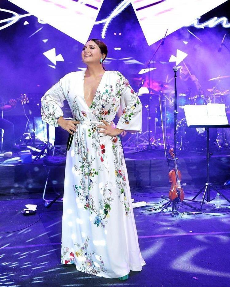 Sibel Can'a kızı Melisa Ural'dan duygusal doğum günü kutlaması! - Son ...