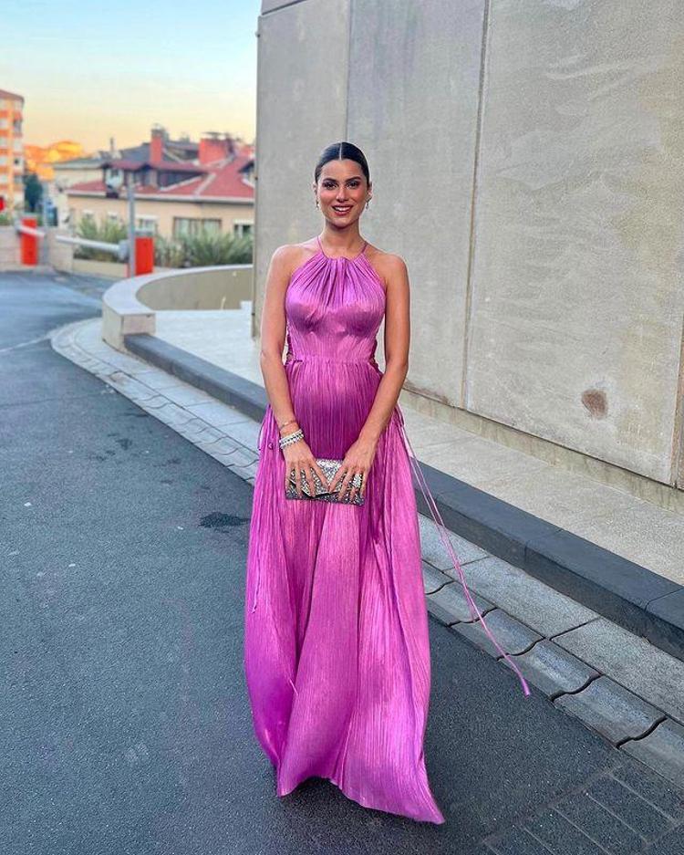 Arzu Sabancı: Beni gururlandırdınız - Son Dakika Magazin Haberleri