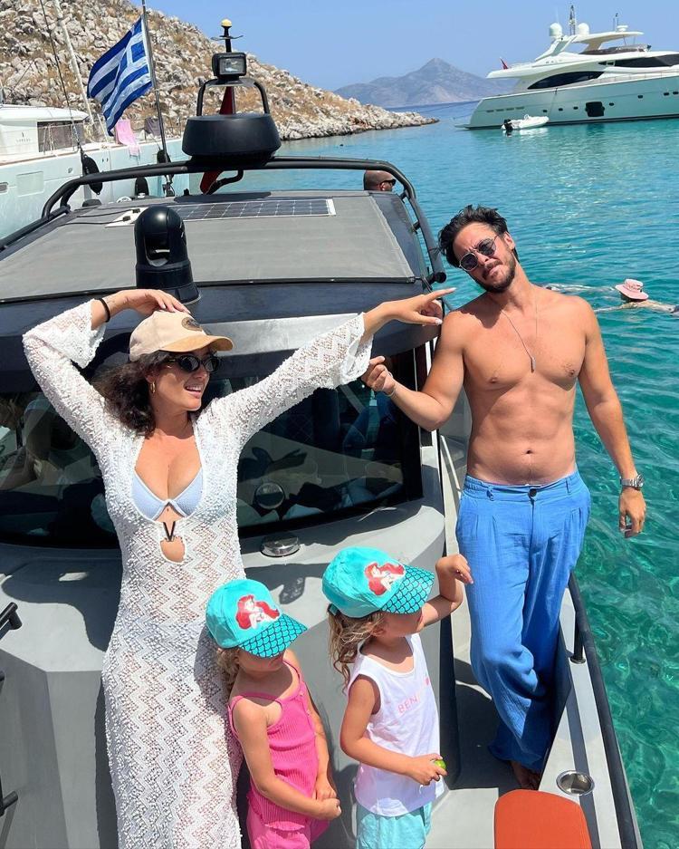 Anıl Altan çocuklarıyla ilgili yoruma isyan etti: Evet bilerek ...