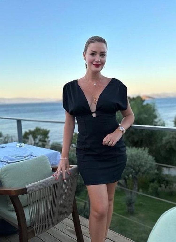 Petek Ertüre'ye Marsilya sürprizi: Bana 'Küçük bir valiz hazırla' dedi ...