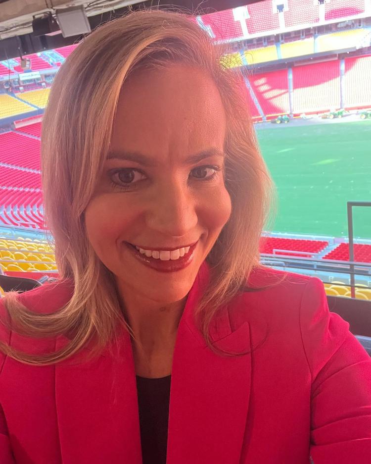 Yıllarca FBI'da ajan olarak çalışan kadın, takipçileriyle güvenlik ...