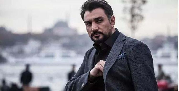 'Kurtlar Vadisi' oyuncusu Cahit Kayaoğlu yıllar sonra ilk kez ...