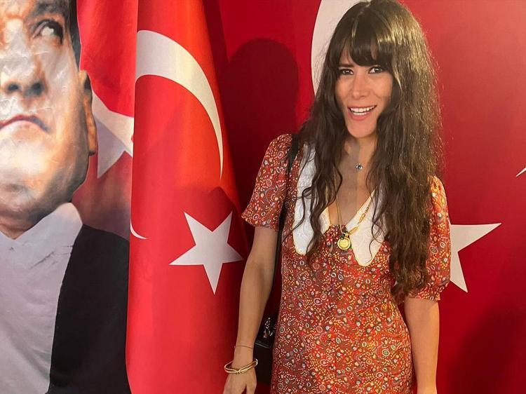 100 yıllık büyük gurur! Ünlü isimler 29 Ekim'i böyle kutladı - Son ...