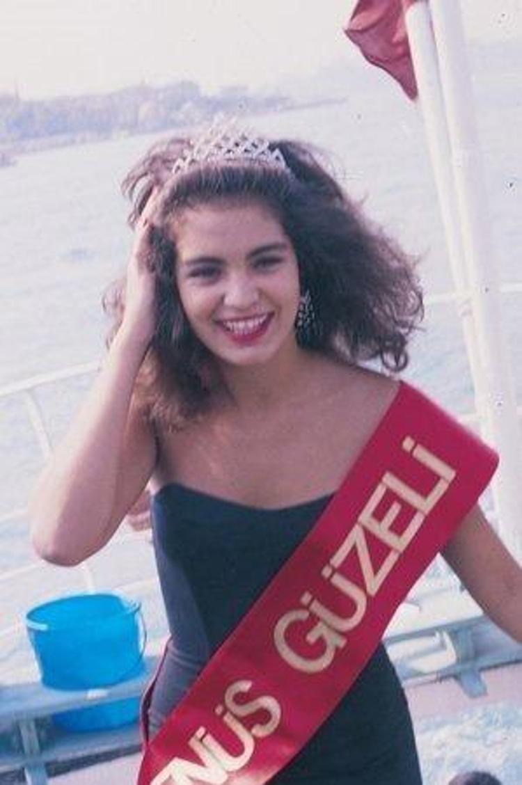 Uzun süredir ekranlardan uzak olan Esin Moralıoğlu Arzum Onan'ın doğum ...